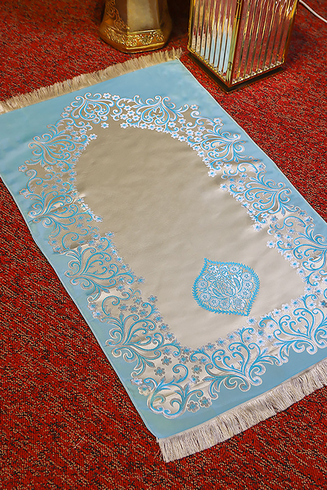 Silk Janamaz With Bag - Foldable Travel Prayer Mat - Blue – V Surfaces