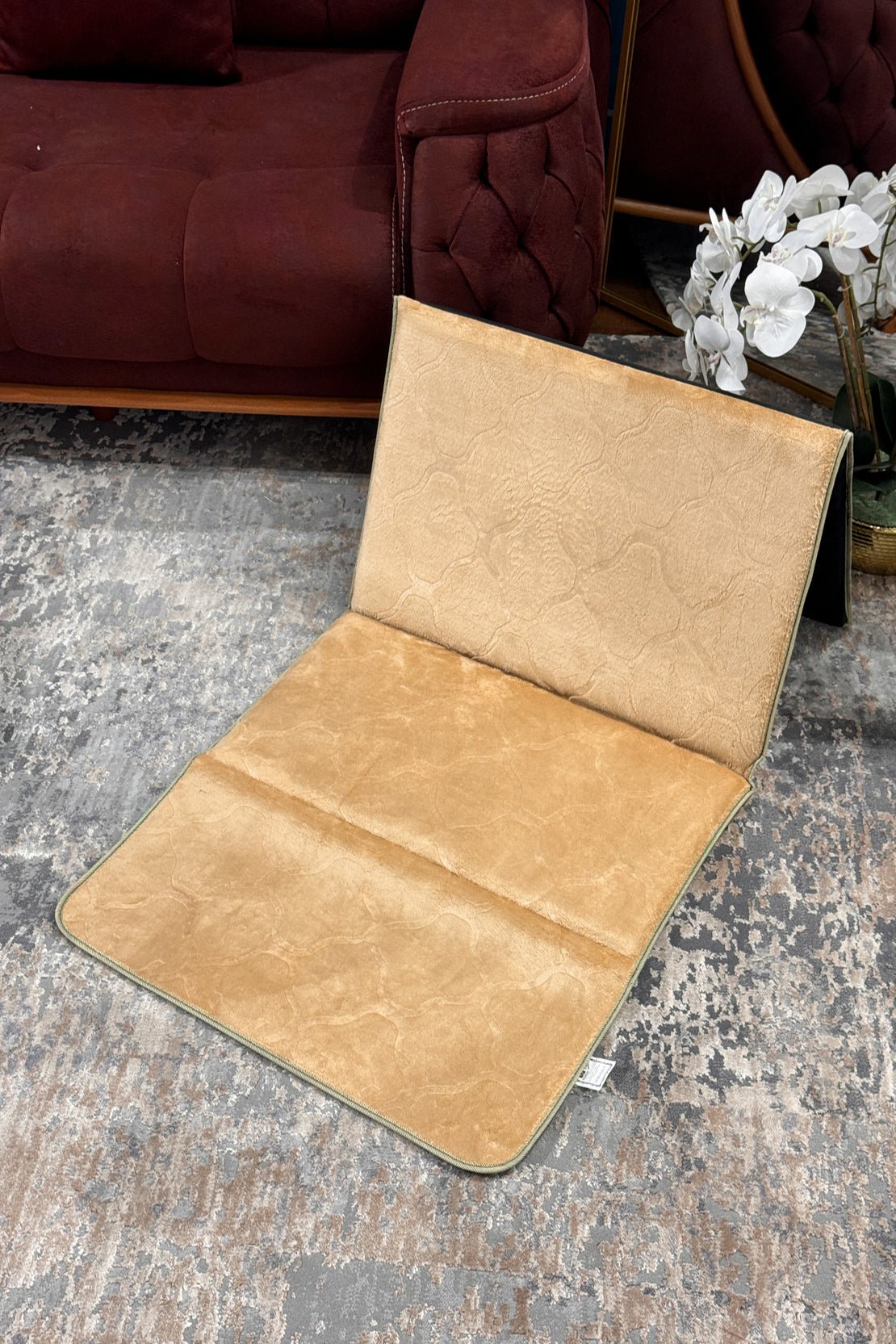 Foldable Prayer Mat Prayer Rug with Backrest - Janamaz – V Surfaces